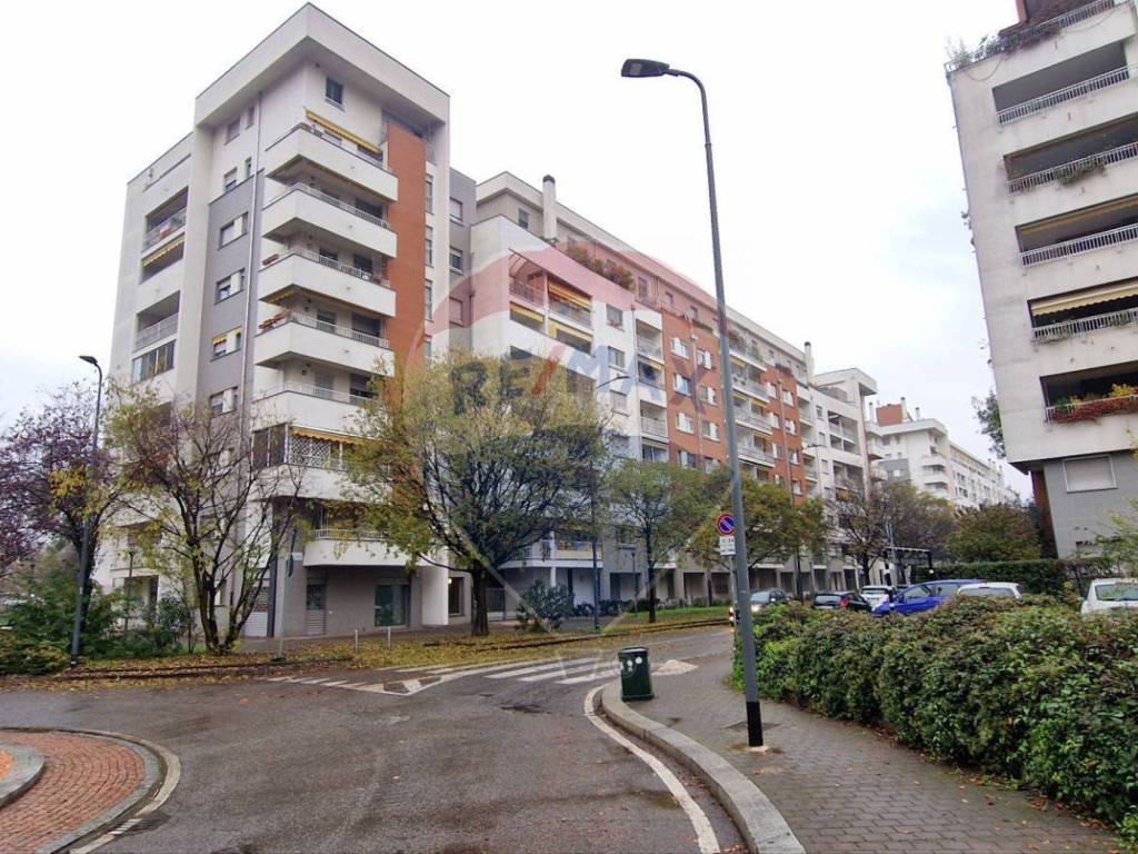 Vendita Appartamento Milano. Trilocale in via Carlo Perini 21. Ottimo ...