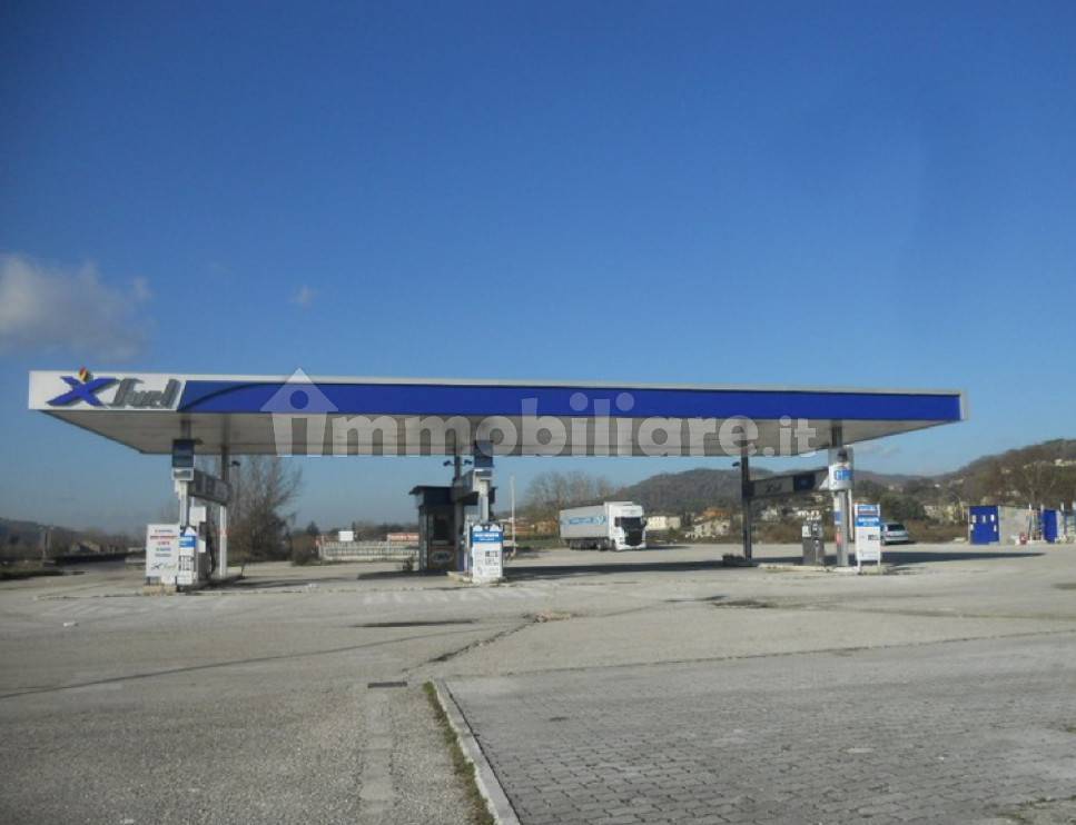 Locale commerciale Strada Statale Tiberina, Perugia, Rif. 104172299 ...