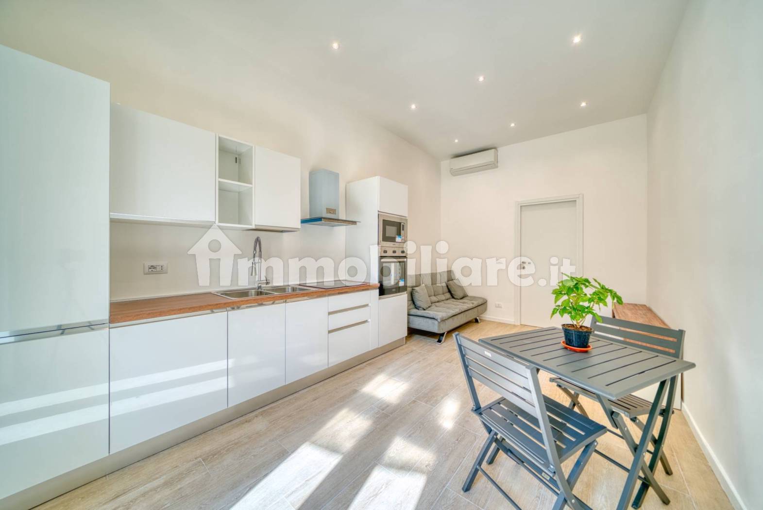 Bilocale via Domodossola 73, Parella, Torino