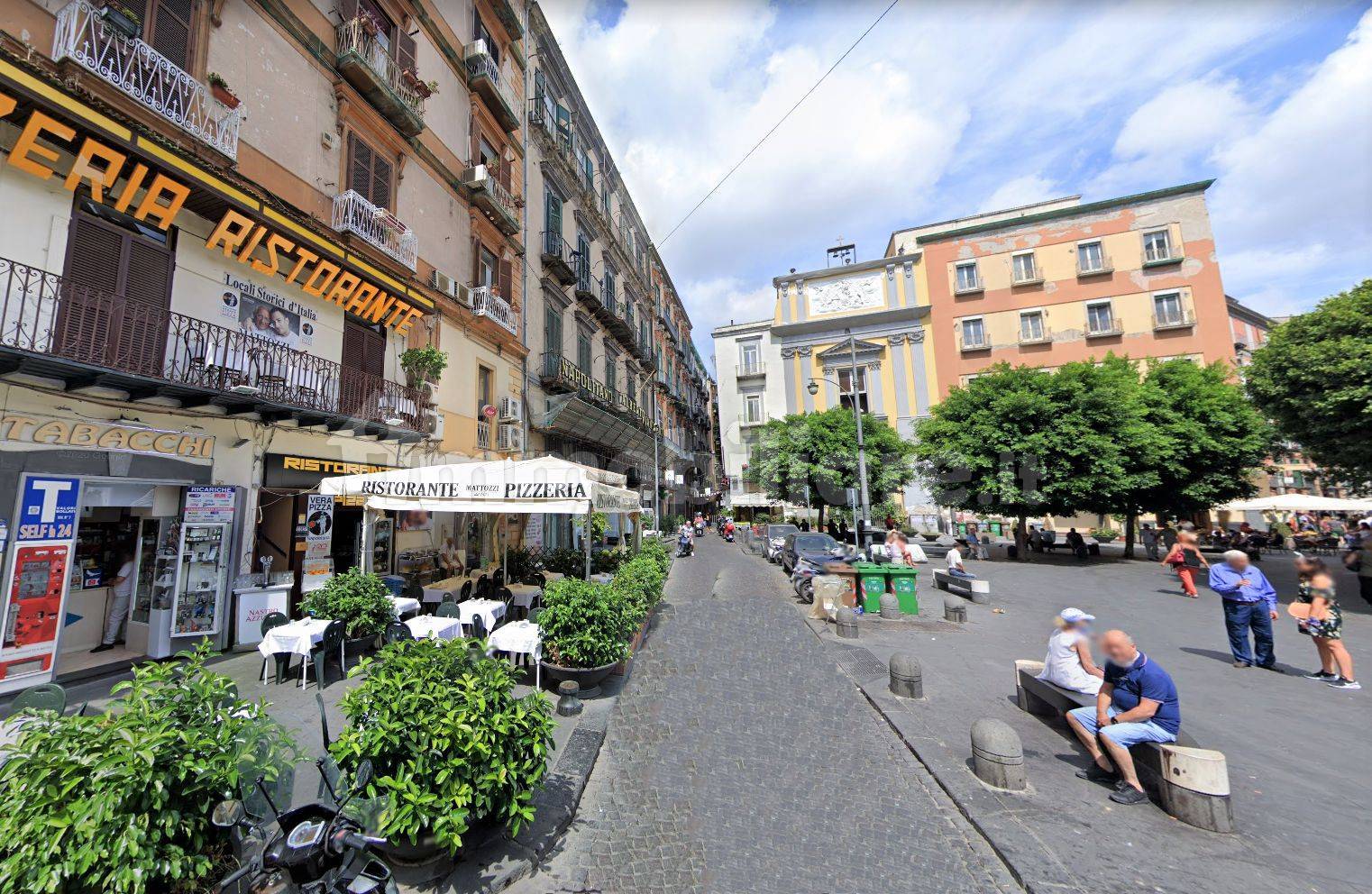 Locale commerciale in Vendita