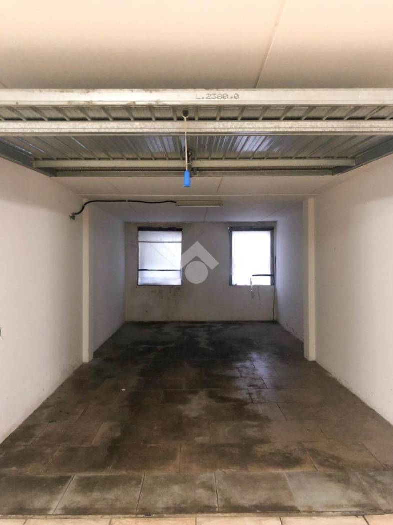 Garage - Box in Vendita
