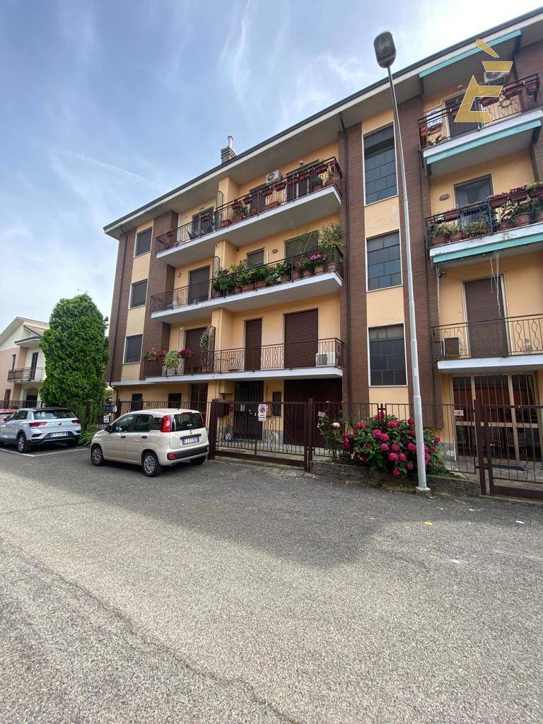 Bilocale via Volta 4, Centro, San Martino Siccomario