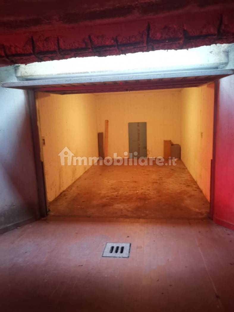 Garage - Box in Vendita