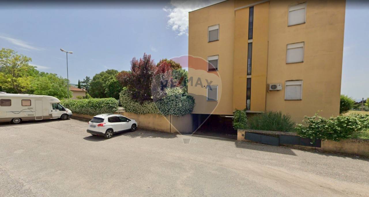 Garage - Box in Vendita