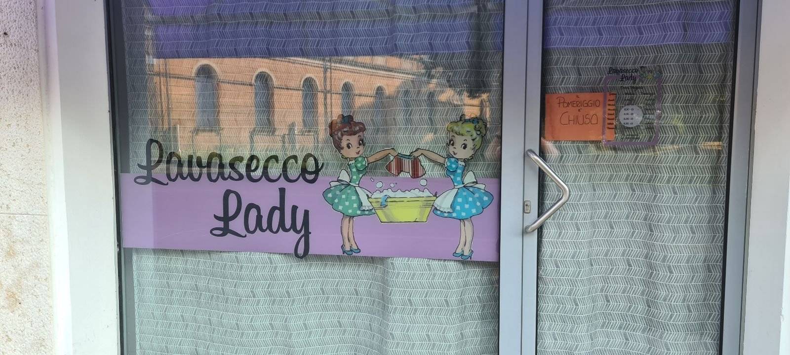 Lavanderia - Tintoria in Vendita