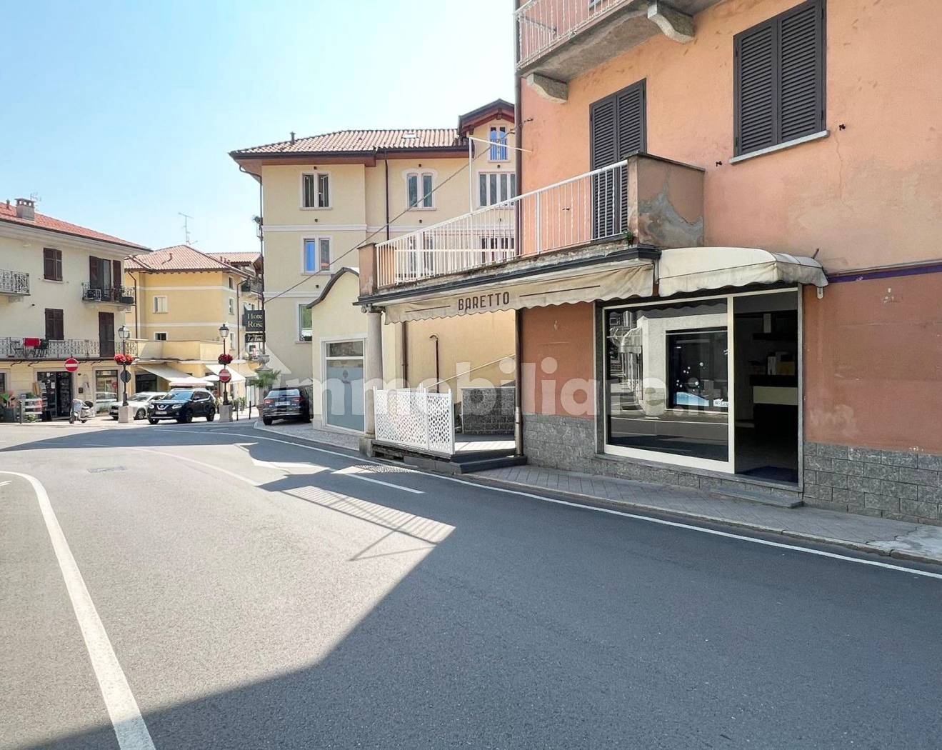 Locale commerciale in Vendita