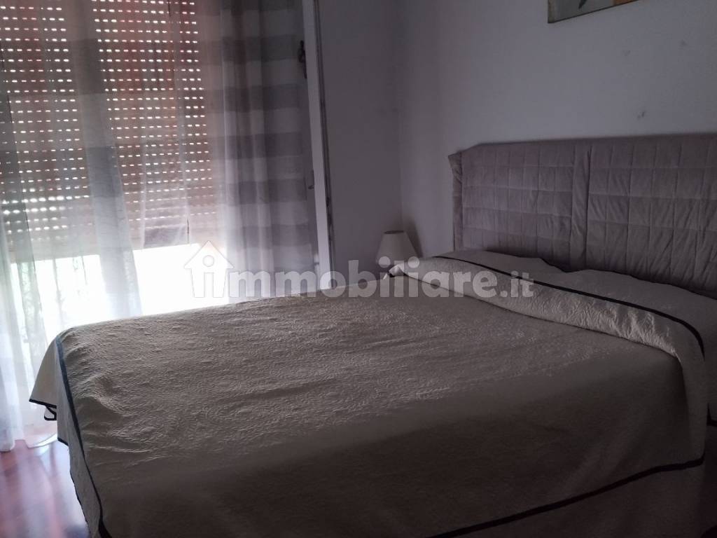 Stanza singola in affitto, affittasi camera singola via Carlo Ederle ...