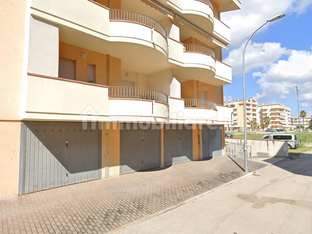 Garage - Box in Vendita