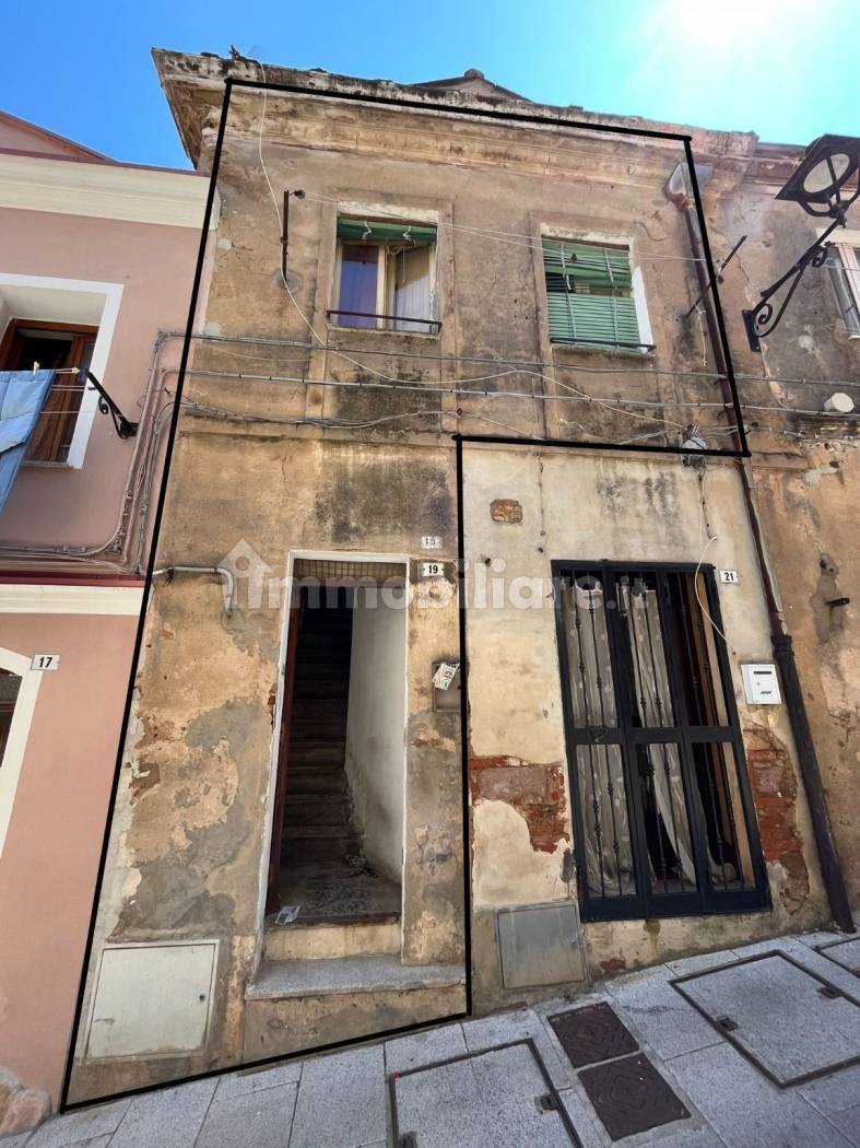 Bilocale via della Decima, Centro, Iglesias