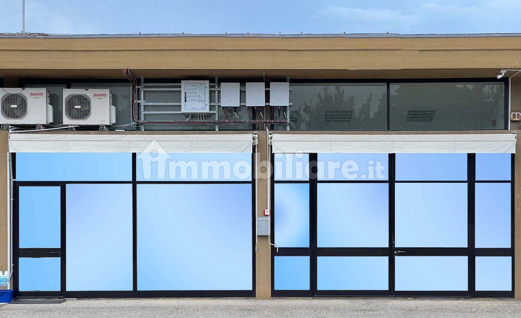 Locale commerciale in Vendita