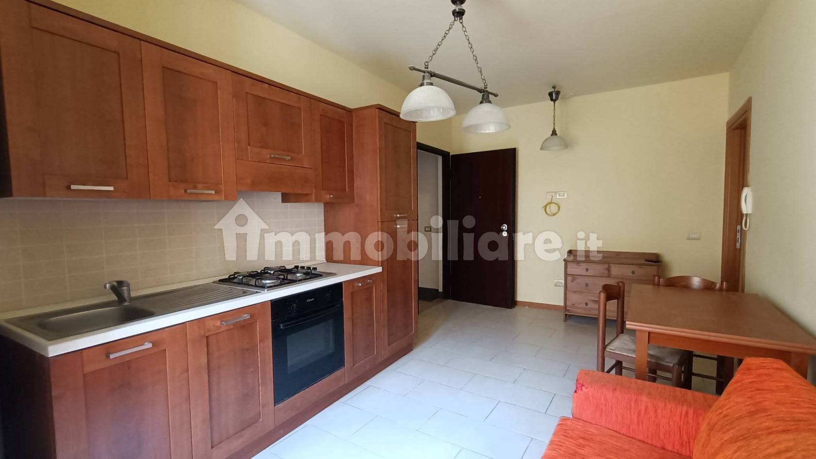 Trilocale nuovo, primo piano, Centro, Matelica