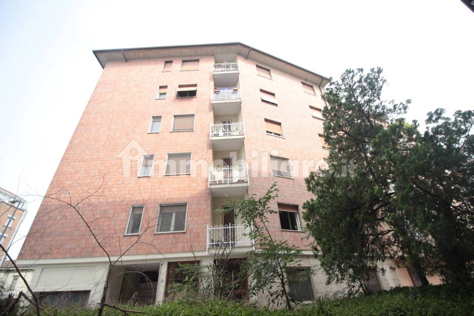 Trilocale via Giacomo Matteotti 2/E, Centro, Casale Monferrato