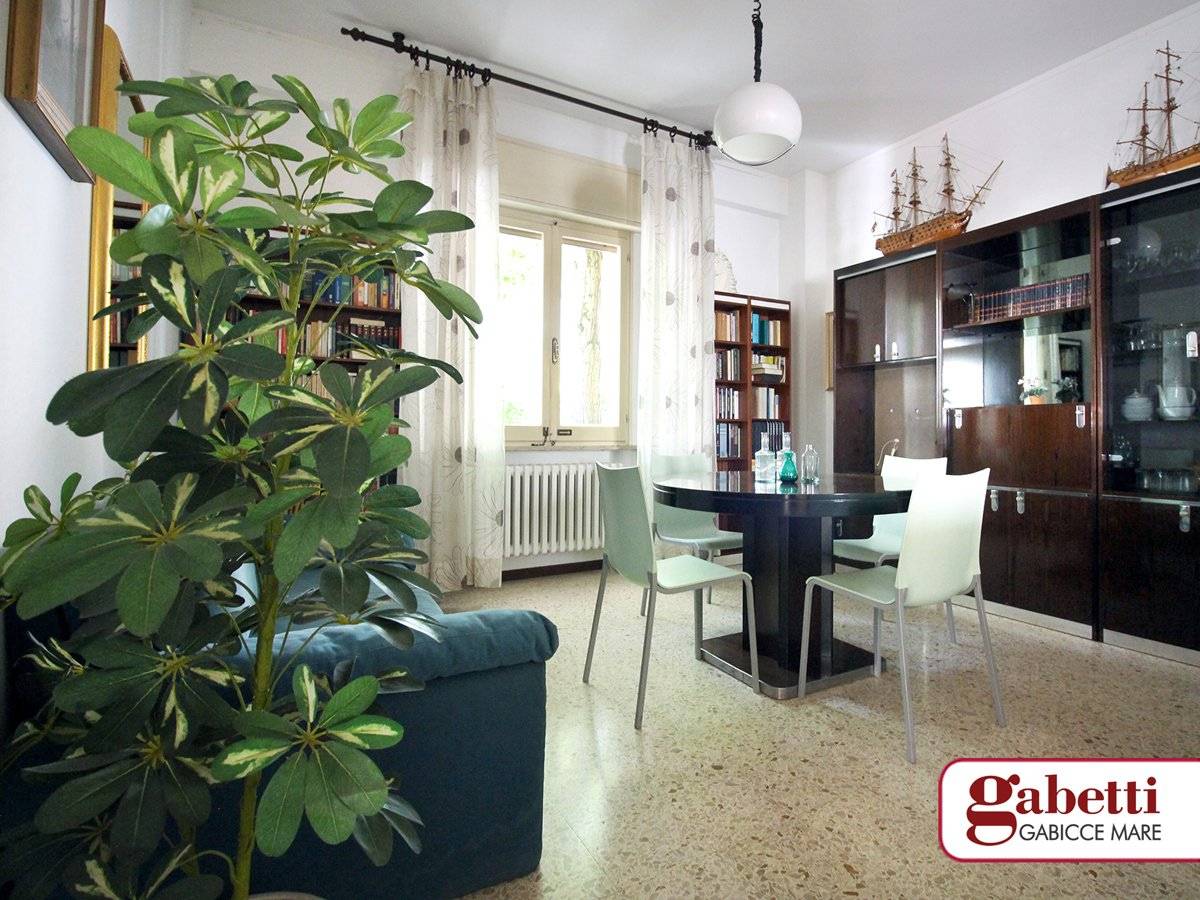 Appartamento buono stato, piano terra, Centro, Gabicce Mare