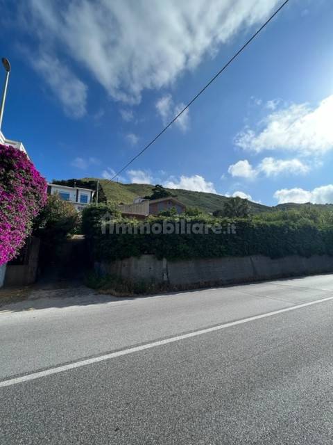 Vendita Villa unifamiliare in SS113dir Messina. Ottimo stato, posto ...