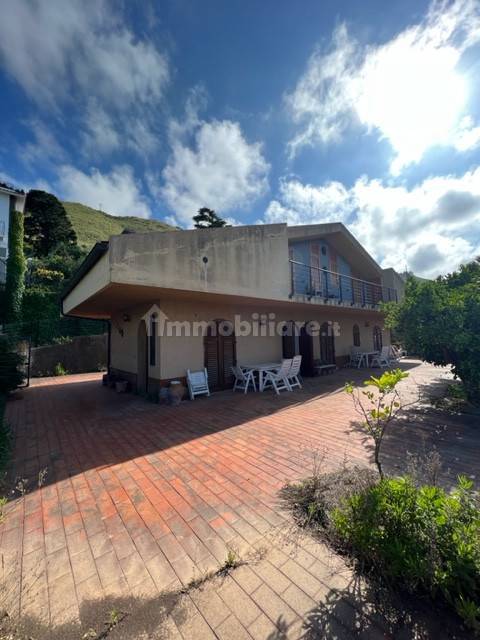 Vendita Villa unifamiliare in SS113dir Messina. Ottimo stato, posto ...