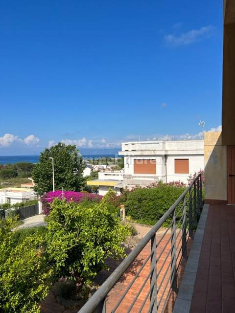 Vendita Villa unifamiliare in SS113dir Messina. Ottimo stato, posto ...