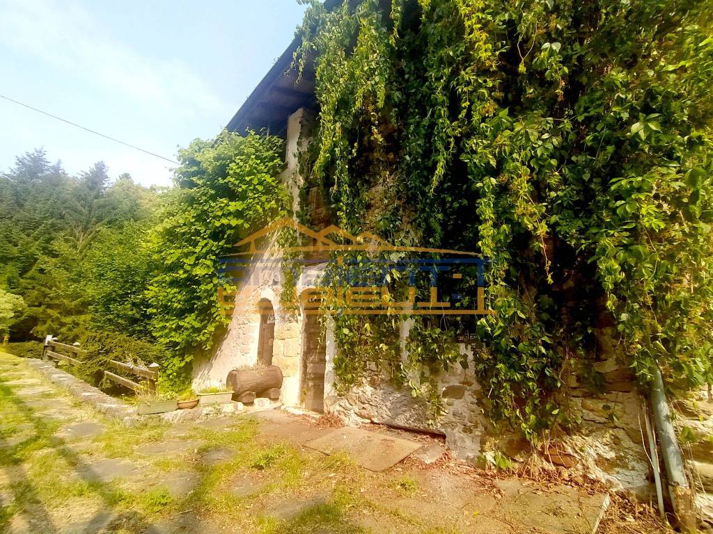 Vendita Rustico in via Cantone Santa Maria Lenna. Da ristrutturare, 217 ...