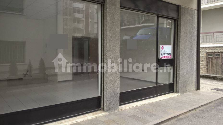 Attività commerciale in Vendita