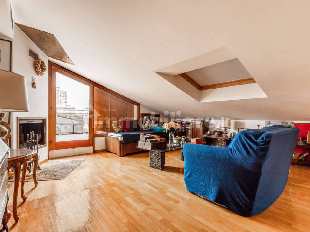 Vendita Attico in via Hajech 16 Milano. Buono stato, posto auto, con ...