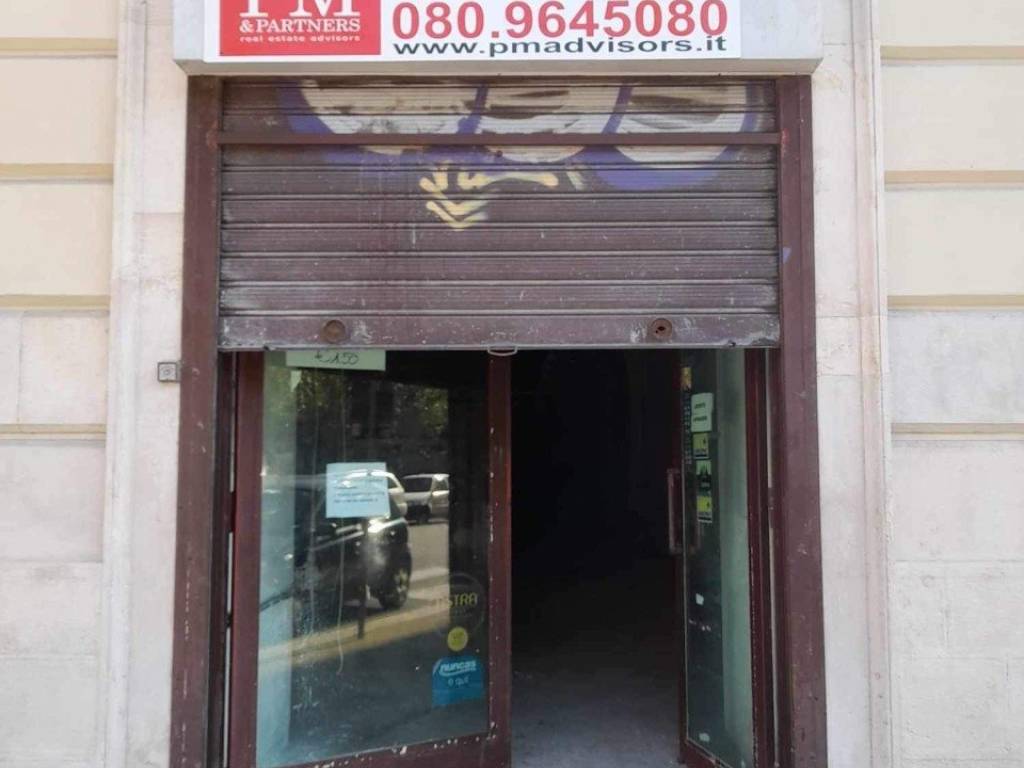 Locale commerciale piazza Garibaldi 56, Bari, Rif. 104449481 ...