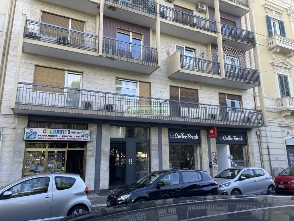 Vendita Appartamento Bari. Bilocale in piazza Giuseppe Garibaldi 54. Da ...
