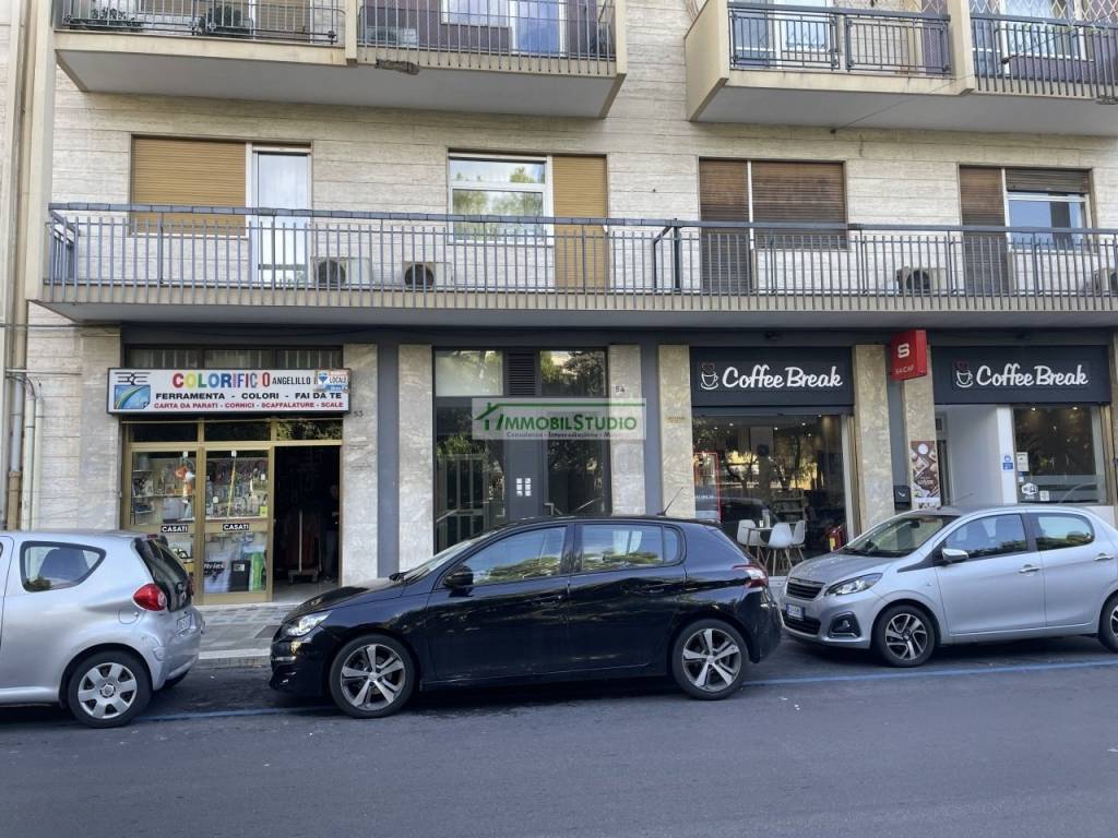Vendita Appartamento Bari. Bilocale in piazza Giuseppe Garibaldi 54. Da ...