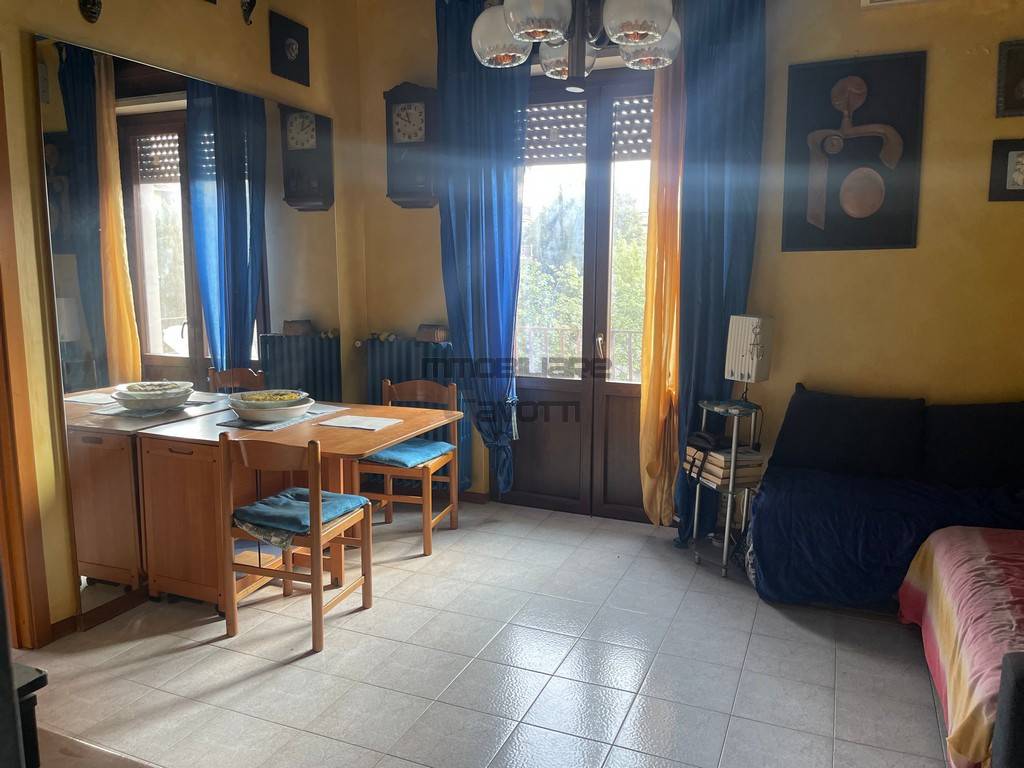 Vendita Appartamento Bergamo. Trilocale in via Enrico Scuri. Buono ...