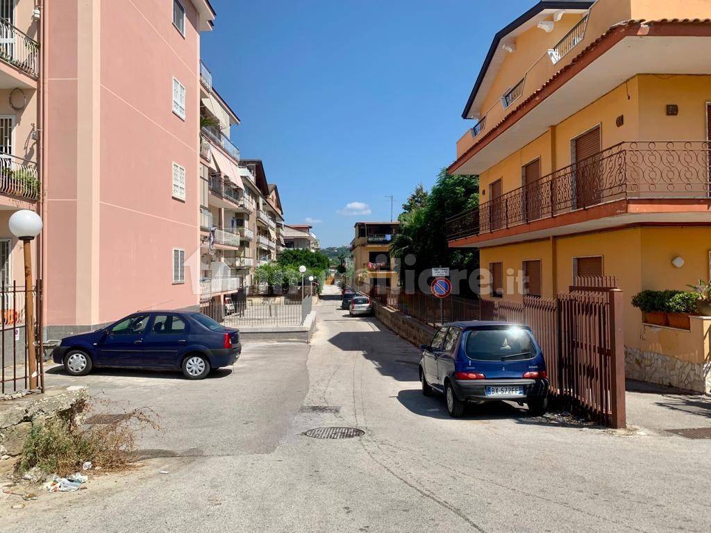 Trilocale via Giorgio De Falco, Quarto