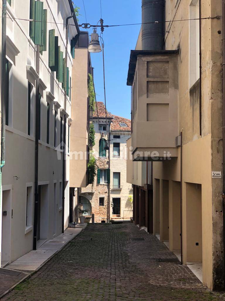 Garage - Box in Vendita