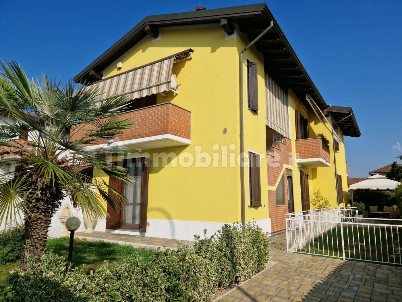 Trilocale via Giuseppe Garibaldi 25, Centro, Gambolò