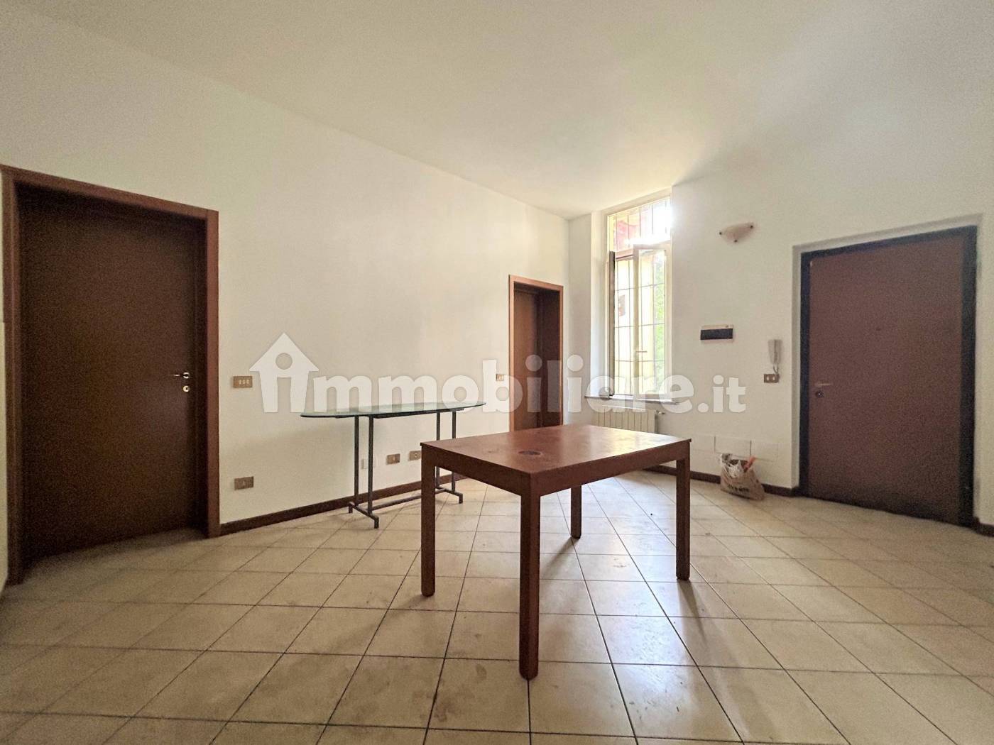 Trilocale via Gaspare Landi 13, Centro Storico, Piacenza