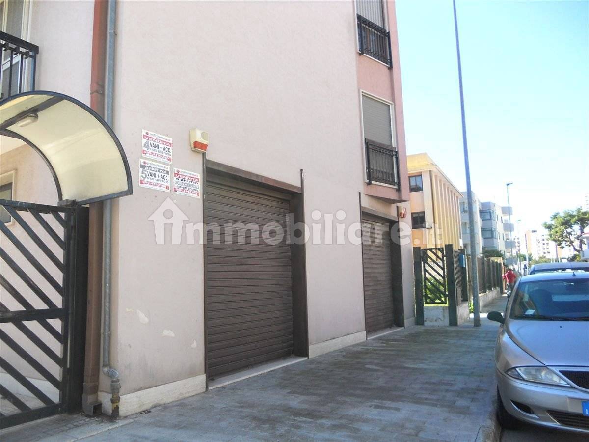 Attività commerciale in Vendita