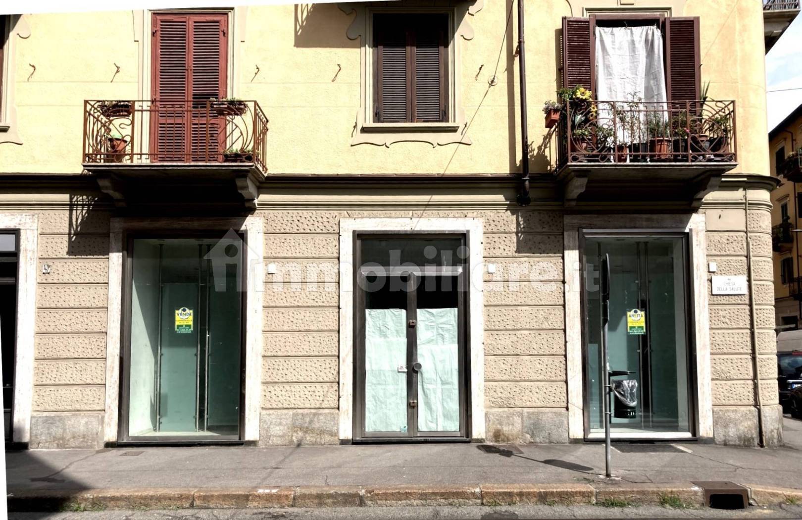 Locale commerciale in Vendita