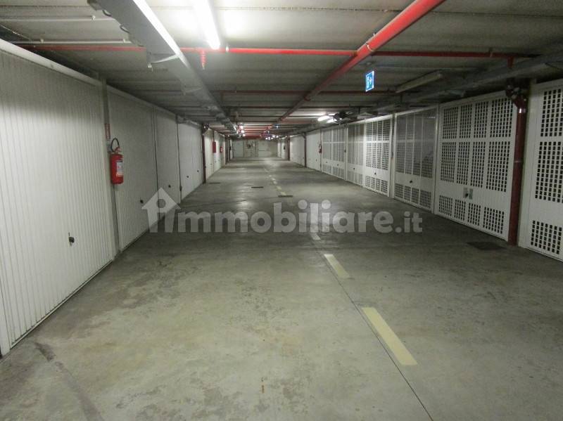Garage - Box via Carlo Vittadini, Milano, Rif. 104562343 - Immobiliare.it
