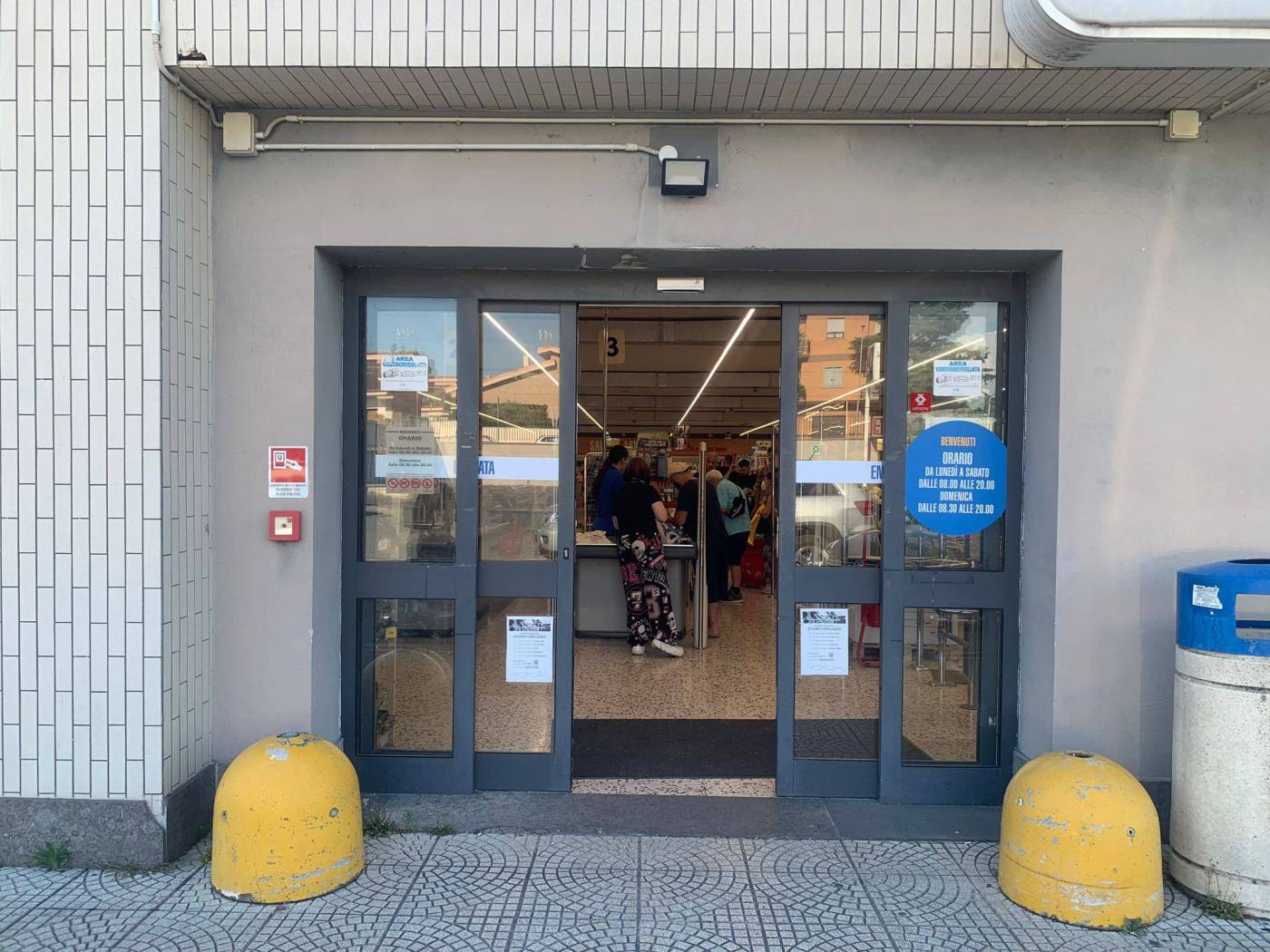 Locale commerciale in Vendita