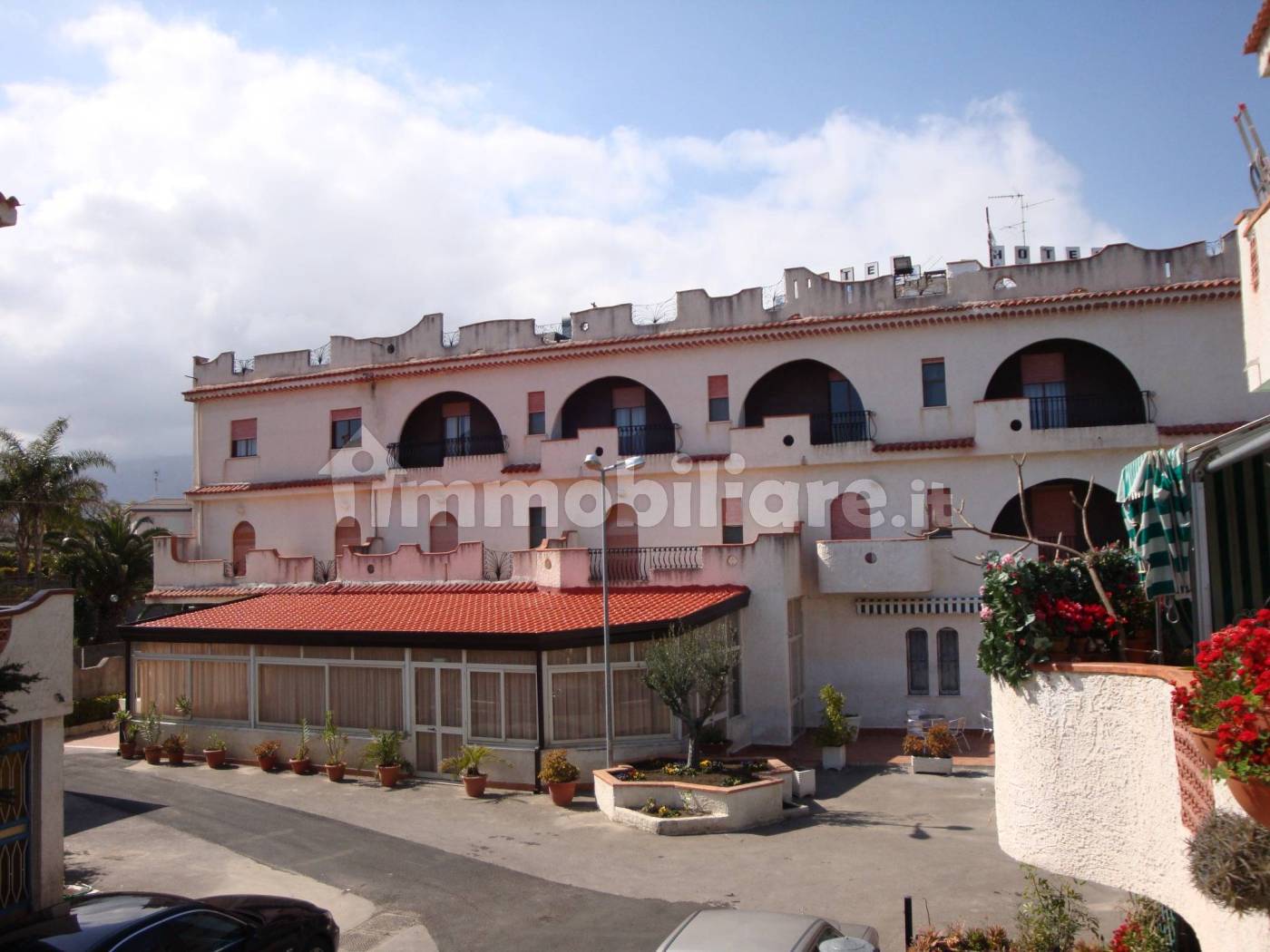 Locale commerciale in Vendita