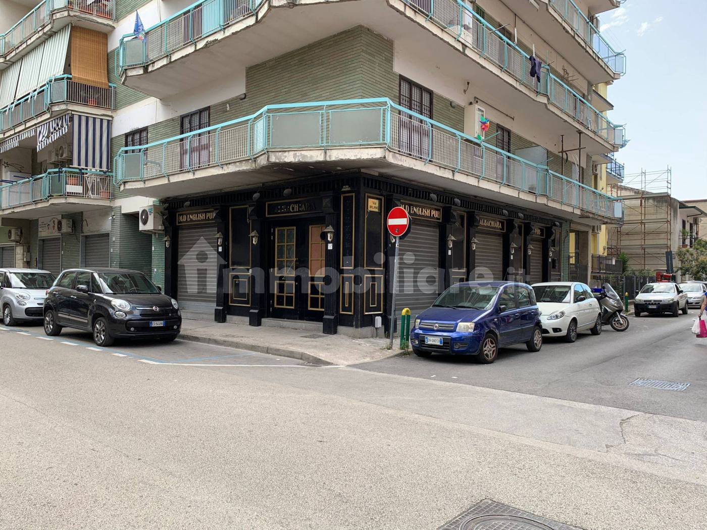 Locale commerciale in Vendita