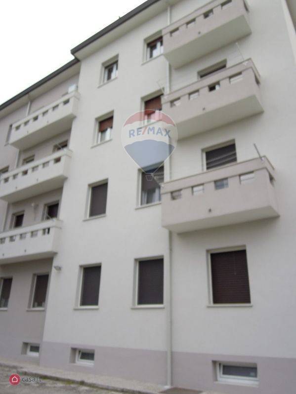 Trilocale via Antonio D'enricis 23, Sacro Cuore, Novara