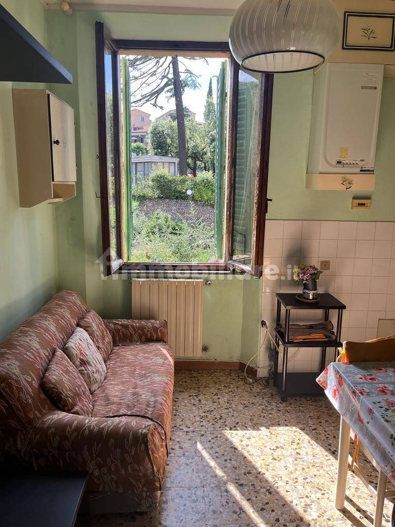 Bilocale viale Camillo Benso di Cavour, Fuori Porta Camollia, Siena