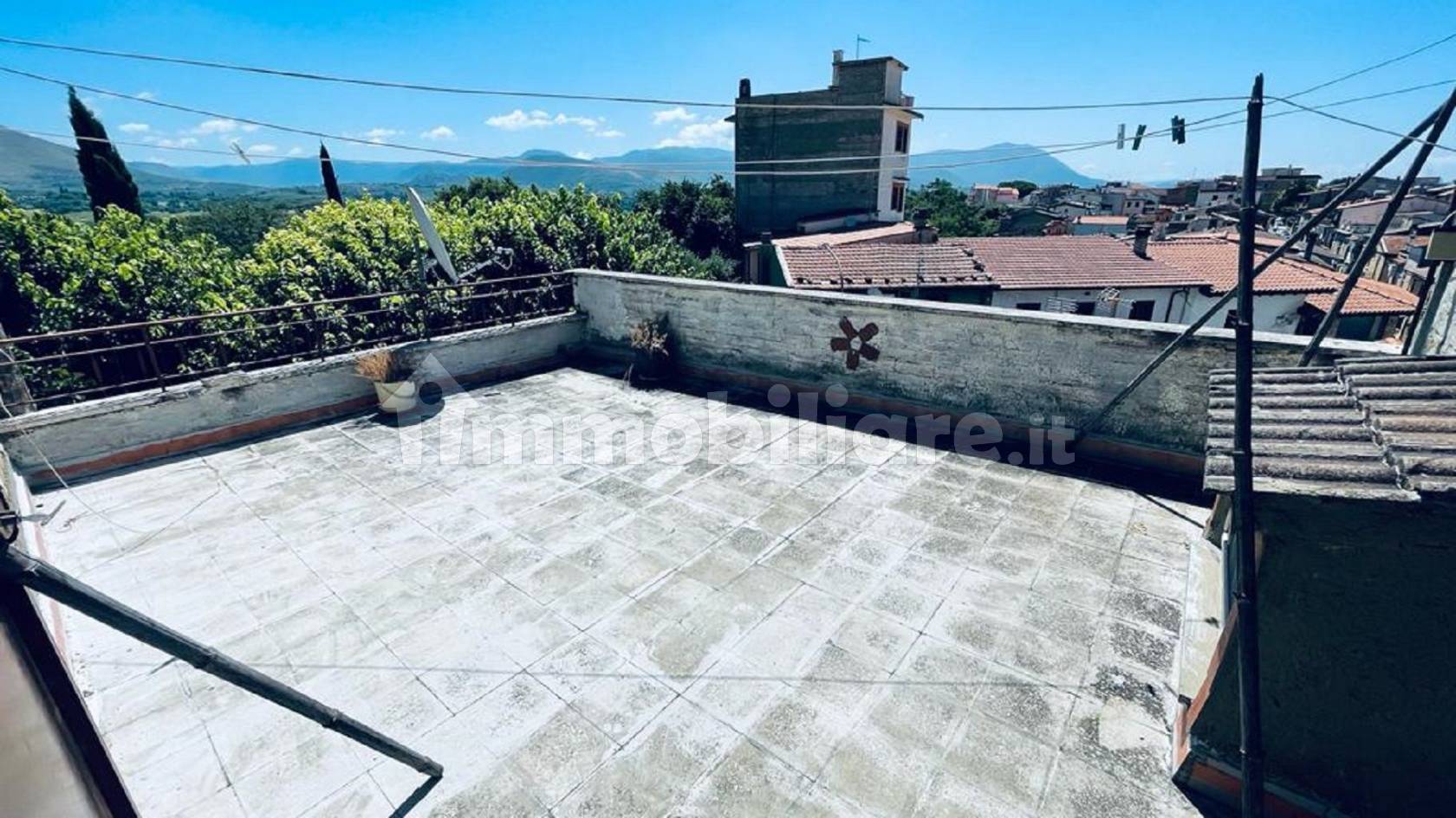 Appartamento via Borgo Nuovo, Fara in Sabina