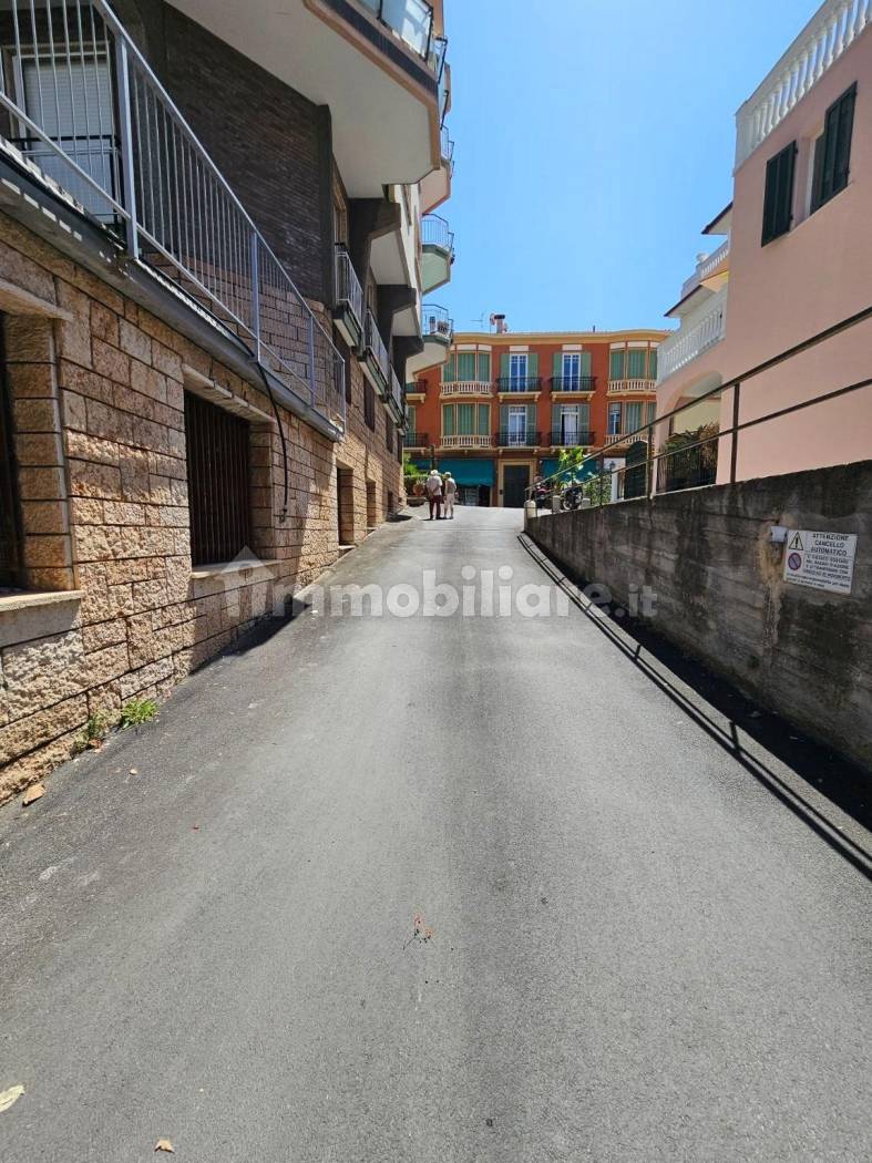 Garage - Box in Vendita