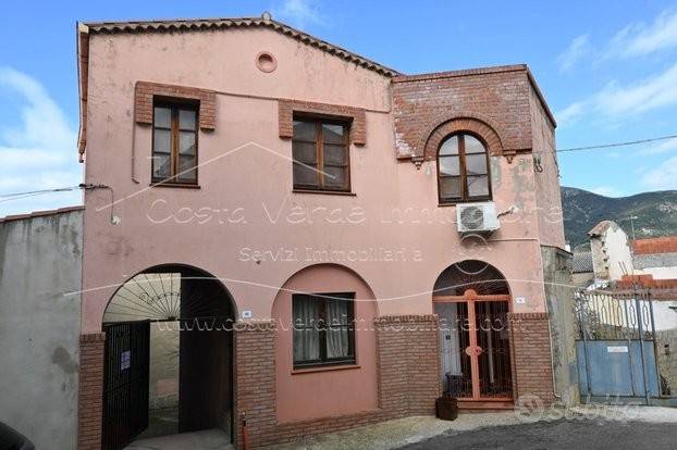 Appartamento via G. Mazzini, 09031 Arbus Italia, Centro, Arbus