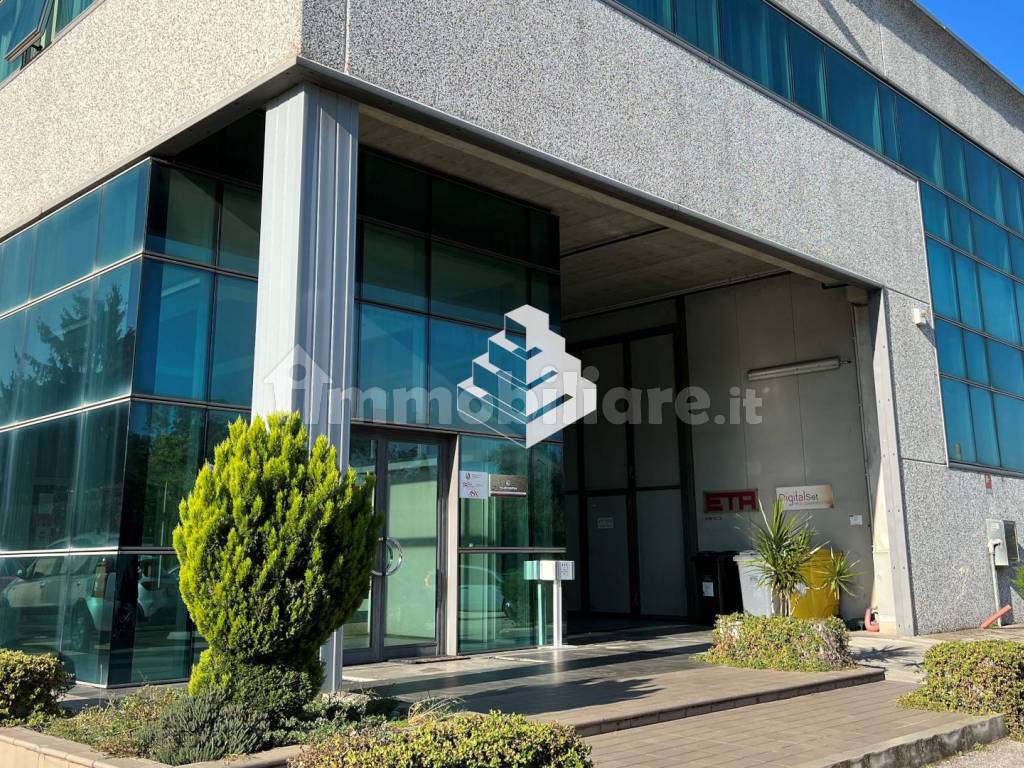 Magazzino - Deposito via Pontina 22, Pomezia, Rif. 104646241 ...