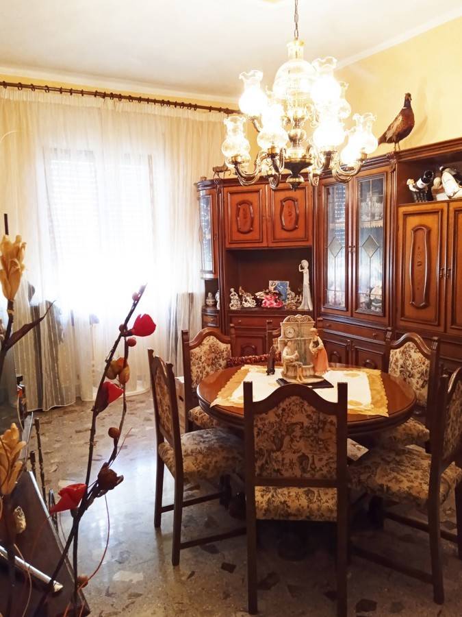 Trilocale via Pio XII°, snc, Centro, Eboli