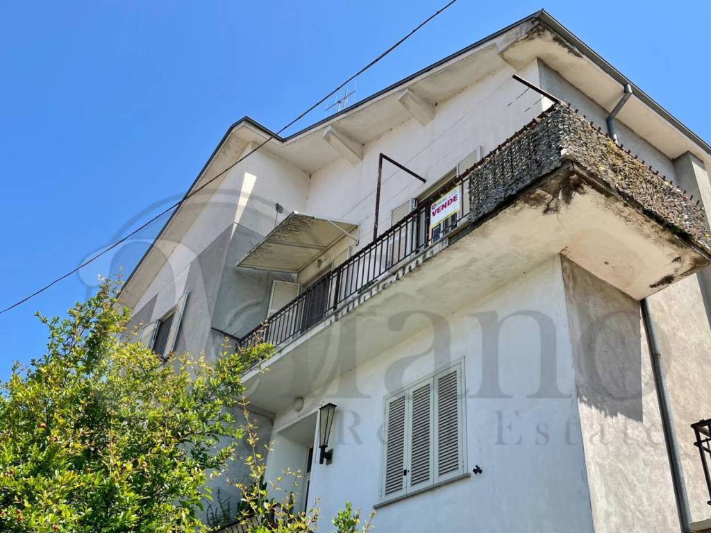 Vendita Appartamento in via Giovanni De Benedetti 7. Ceprano. Buono ...