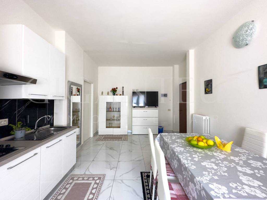 Vendita Appartamento Lonate Ceppino. Bilocale in via Angelo Molteni 3 ...