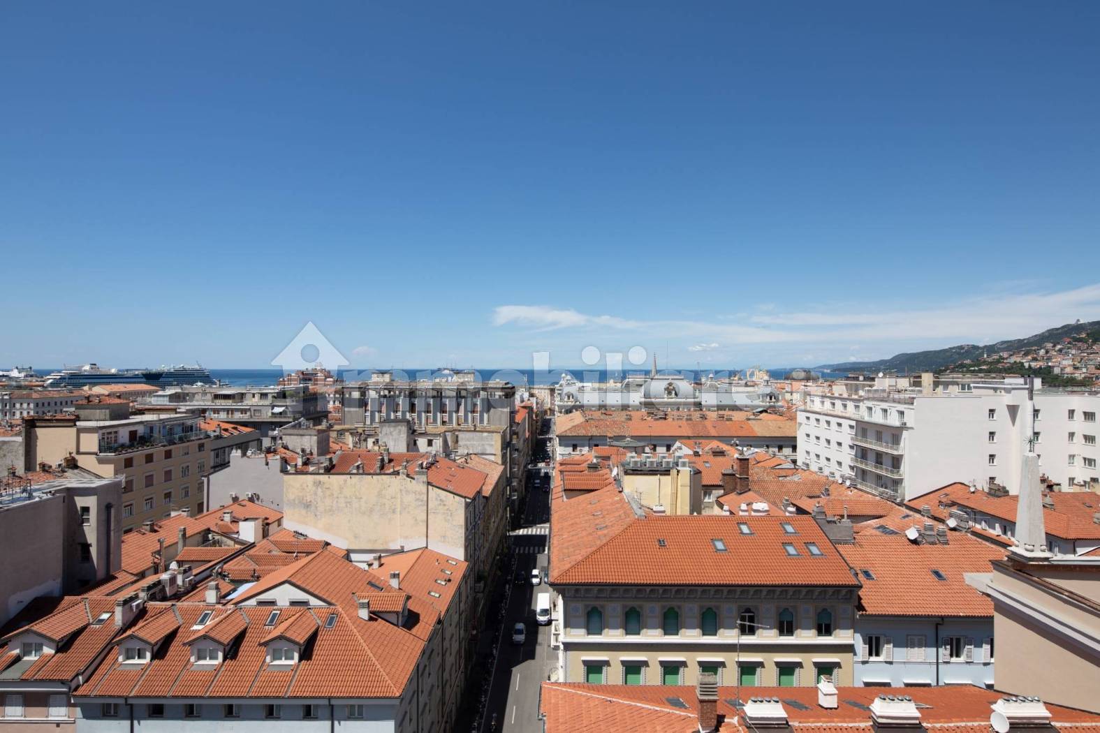 Quadrilocale via Giosuè Carducci 5, Borgo Teresiano, Trieste