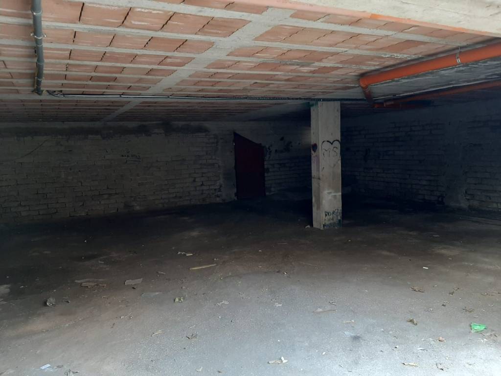 Magazzino - Deposito via Arco Sant'Antonio, Giugliano in Campania, Rif ...