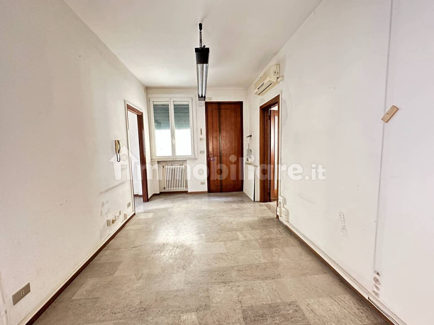 Trilocale corso del Popolo, Piazza dei Signori, Treviso