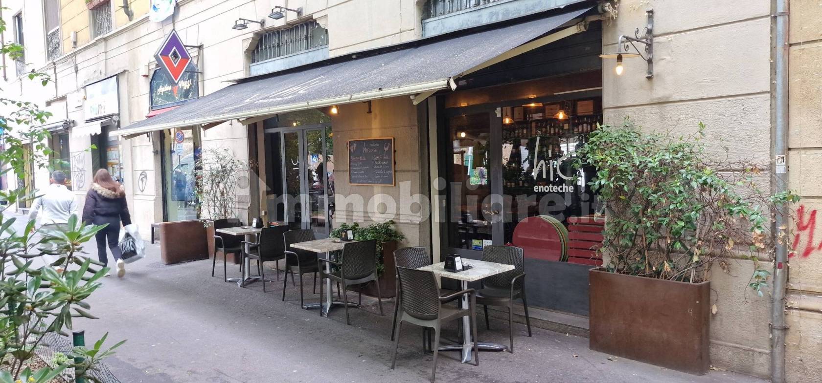 Locale commerciale in Vendita